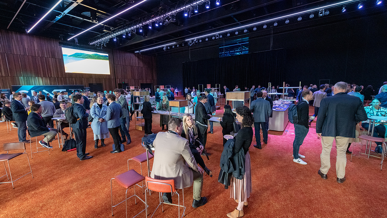 Conference - Centrepiece